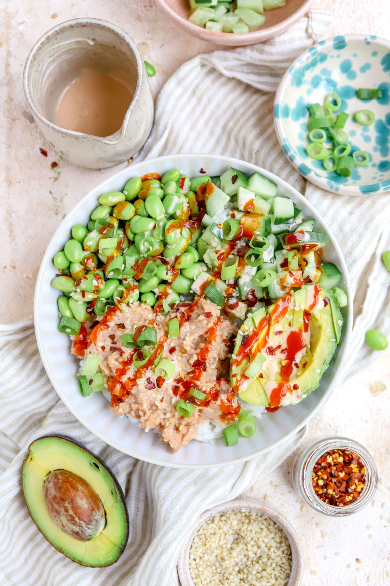 Tonijn avocado poke bowls - vegan - Food by Sann
